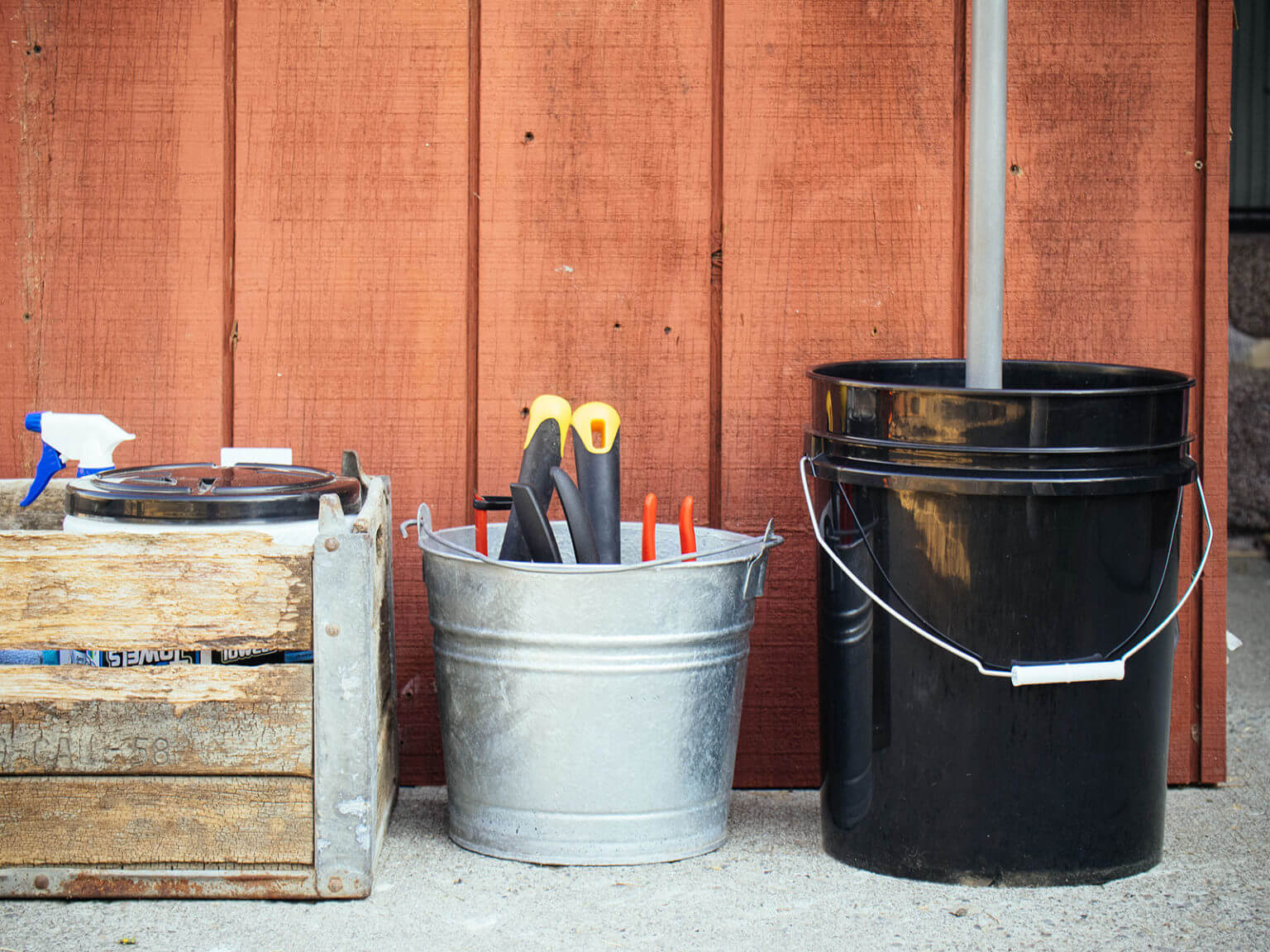 DIY Tool Cleaning Station: The Fastest Way to Clean Garden Tools ...