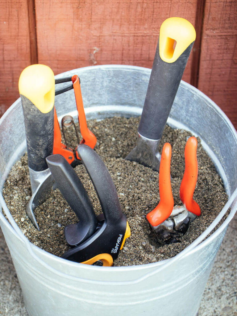 DIY Tool Cleaning Station: The Fastest Way to Clean Garden Tools ...
