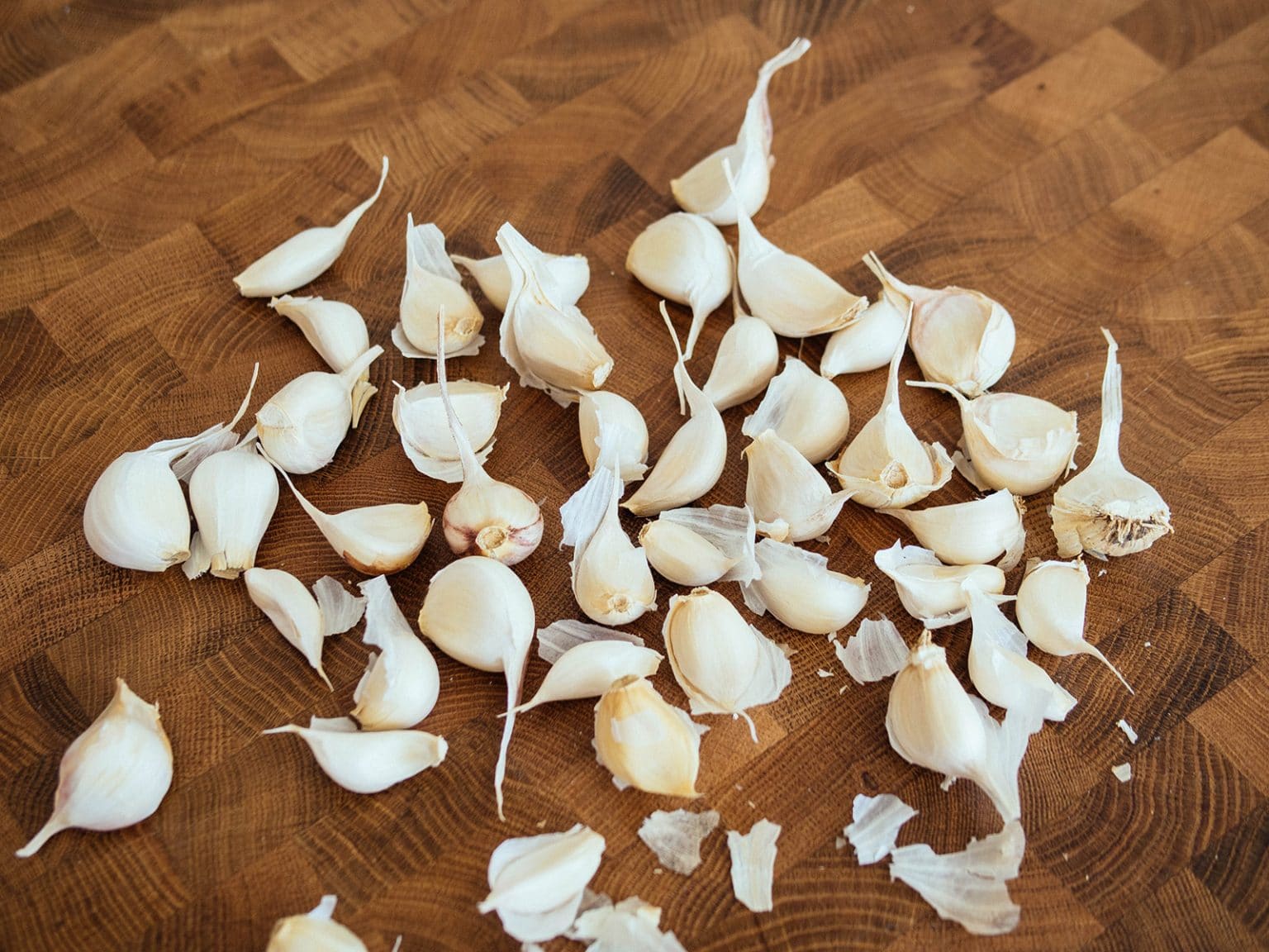 How I Grow Garlic For Big Yields Every Year - Garden Betty